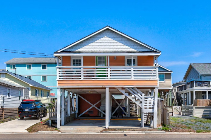 Slp803: Eseau - Carolina Beach, NC