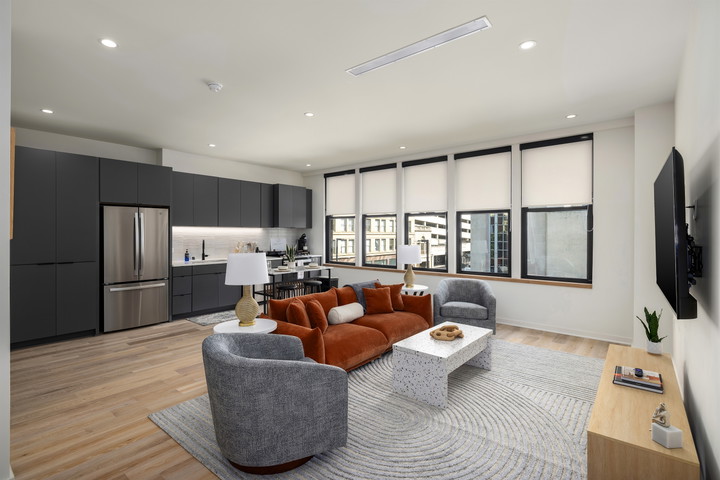Sky Suite – Games/wifi/center Of The City + Views - Alabama