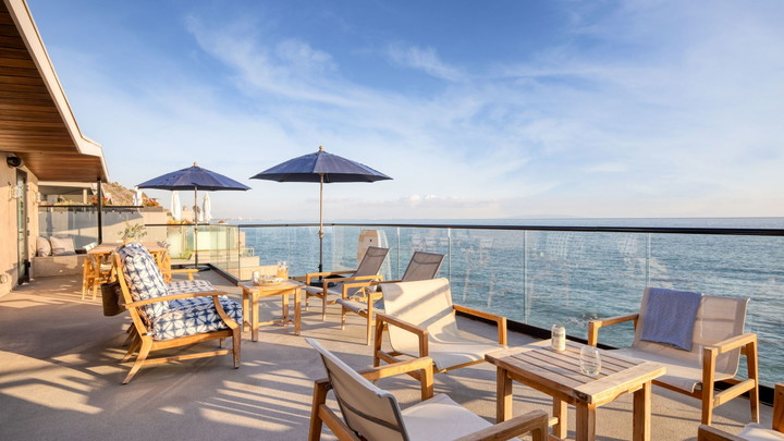 Matador By Avantstay | Ocean Front Malibu Pad W/ Rooftop Patio - Malibu