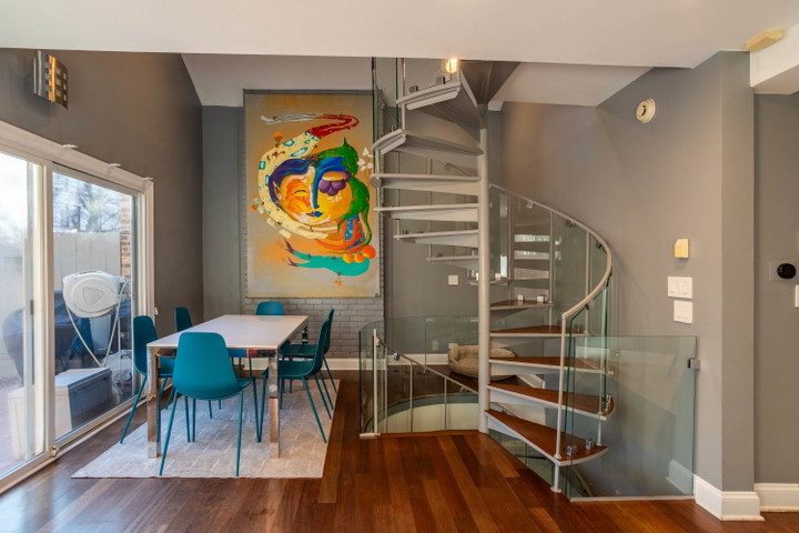 3-story Townhome, Free Parking, Private Patio, Washer-dryer - Chicago