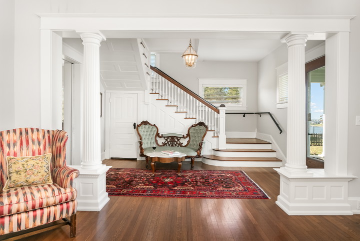 Stunning Mississippi River Views And Luxury Suite Amenities - Elegant Haven - Natchez, MS