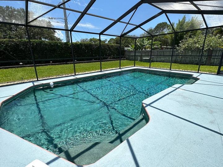 Light Sand With Heated Pool - Largo, FL