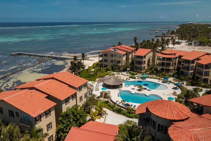 Rbr 1-3b Oceanfront 2 Br - Belize
