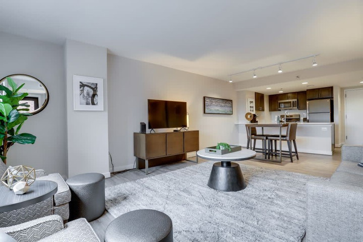 Sojourn |Courtland Towers | Great Views - Arlington, VA
