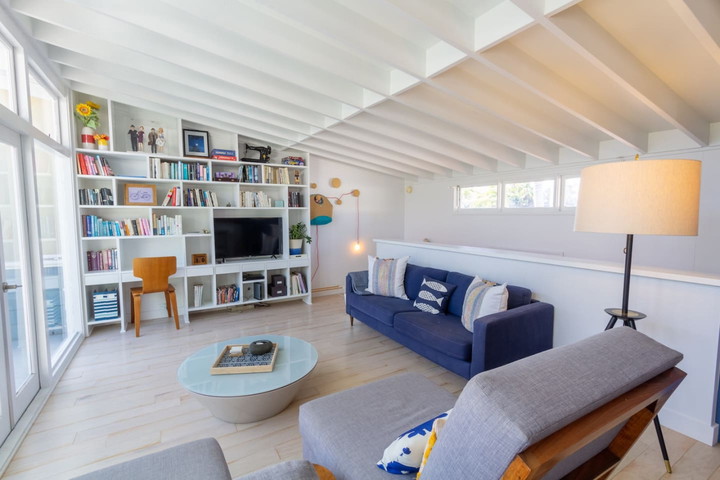 Charming Beach House Walk To Harbor & Dining - Dana Point, CA