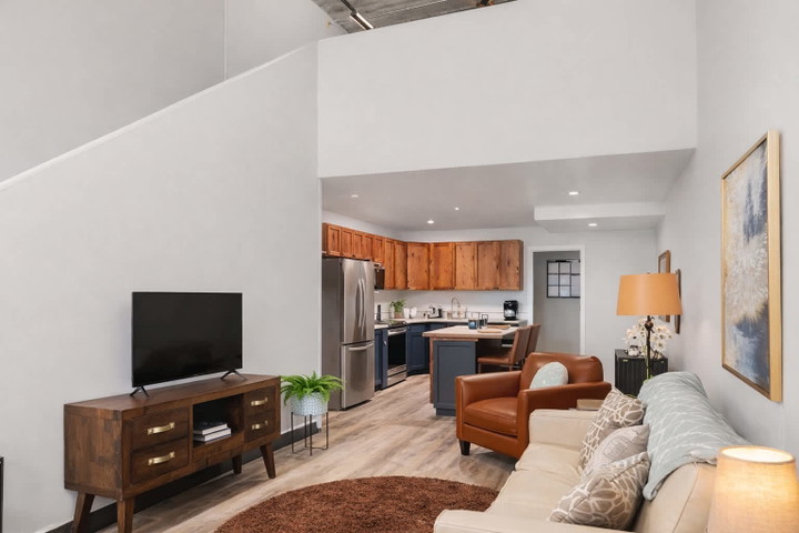 Downtown Badger Street Loft - Appleton, WI