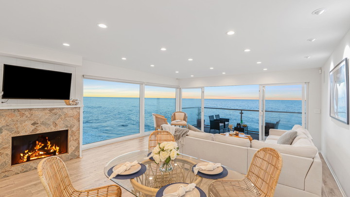 Beach Retreat With Oceanfront Balconies + Direct Beach Access | Pacific Coast Outlook By Avantstay - Malibu