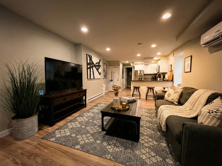 Stylish Cool Springs Apt, King Bed - Wilmington, DE