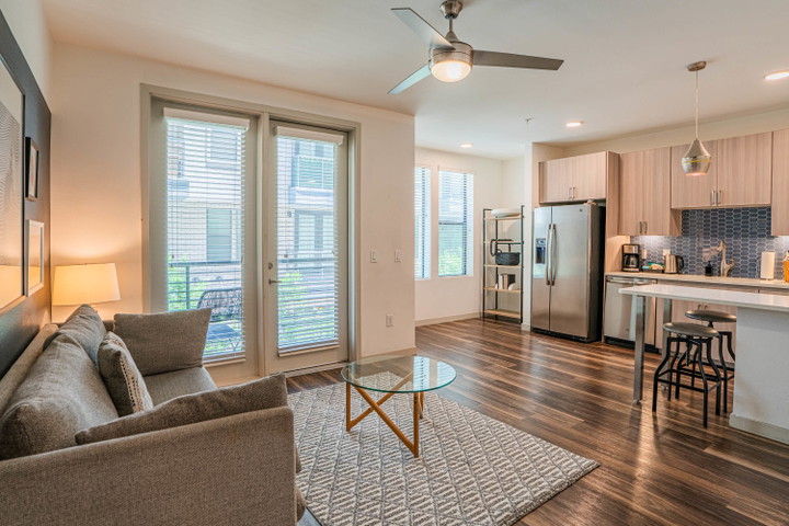 Boulevard Stays Modern Roosevelt Row Suite 1br Pool, Gym 4 - Phoenix, AZ