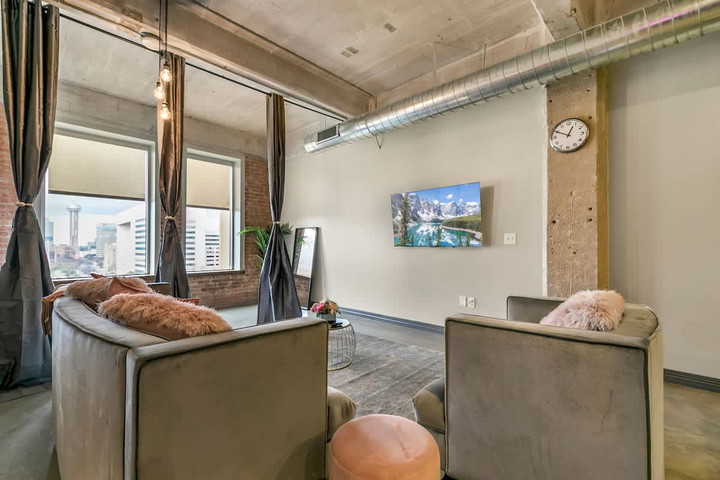 2br Downtown Loft With Pool, Valet & Breakfast - Dallas