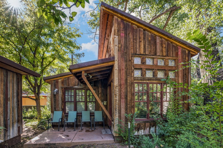 Creekside Guest Cottage - 61 E 200- 1 Bed - Moab, UT