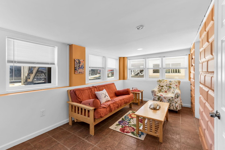 Spacious 4-bedroom Beach House, Beach & Boardwalk - Seaside Heights, NJ