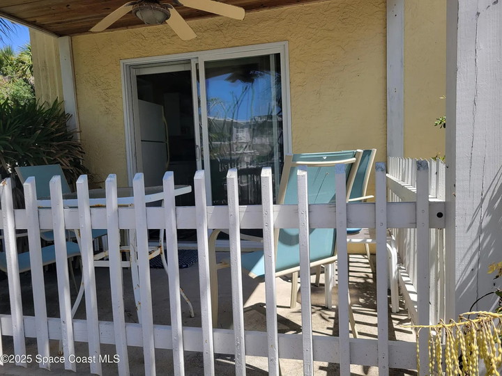 Penguins On The Beach| 2br Beachside Escape W/ Pool | Steps To Beach & Downtown Cocoa Beach Unit 5 - Cocoa Beach, FL