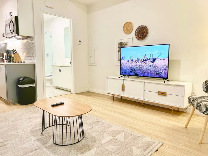 Executive Suite 3 Blocks From Gaslamp Quarter - San Diego, CA