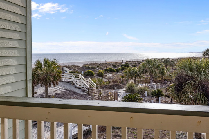 Beautiful Oceanfront Condo New To The Rental Market! Community Pool & Fishing Pier! *Unit 202* - Mount Pleasant, SC