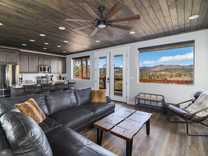 Deer Ridge: Hot Tub, Views, Stargazing, Fire Pit - Orderville, UT
