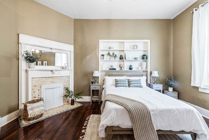 Comfort Suite | Near Mercer University & Downtown - Macon, GA