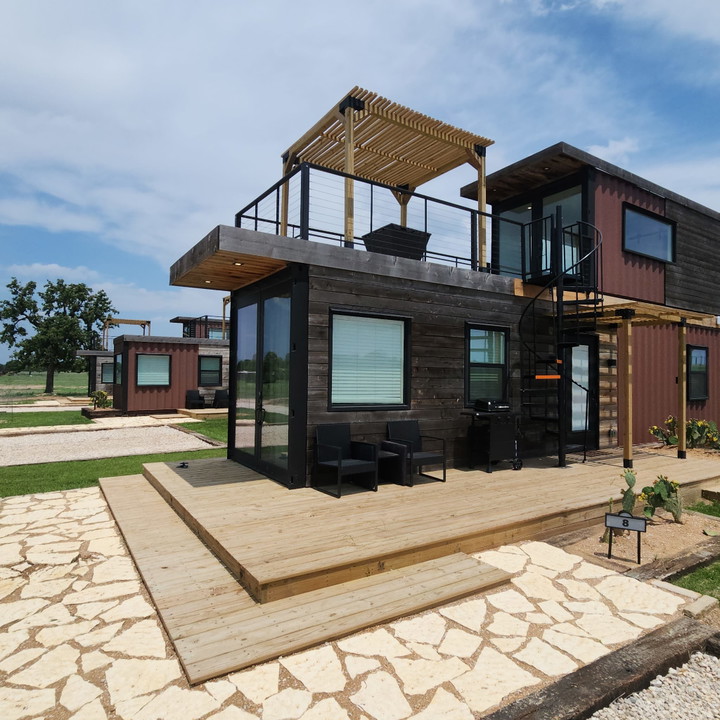 Train-themed Home: Rooftop Deck, Pool & Wine Trail - Estados Unidos