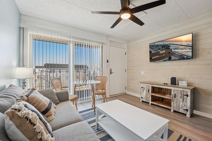 Tidepool Escape: 1 Br Condo With Two Heated Pools - New Jersey