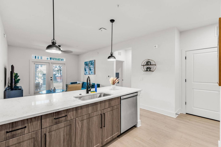Apollo Beach 2br | Poolside + Tampa Bay - Apollo Beach, FL