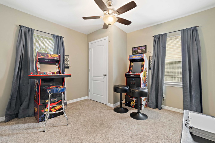 Elegant Escape, 4br, Arcade Games, Stocked Kitchen, Wifi - Mobile, AL
