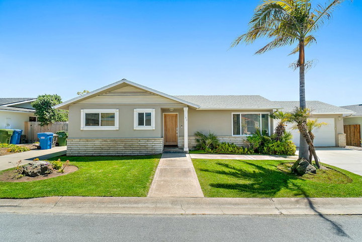 Coastal Bungalow 3 Minute Walk To Beach, Patio, Wifi, And Parking. - Morro Bay, CA