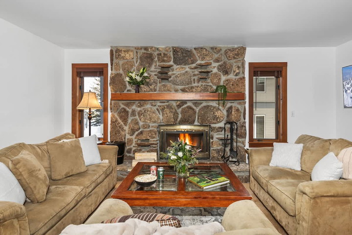 Abode At Sundance, Spacious & Cozy, Walk To Lift, Hot Tub & Pool - Teton Village, WY