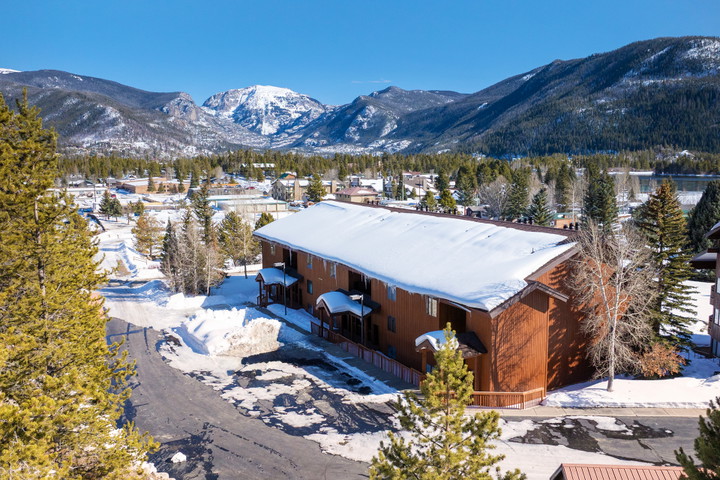 Near Downtown, Fireplace, Firepit, Deck W/ Views - Grand Lake, CO