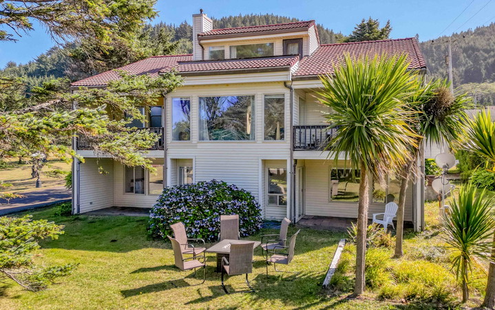 Adobe Ocean Breeze - Yachats, OR