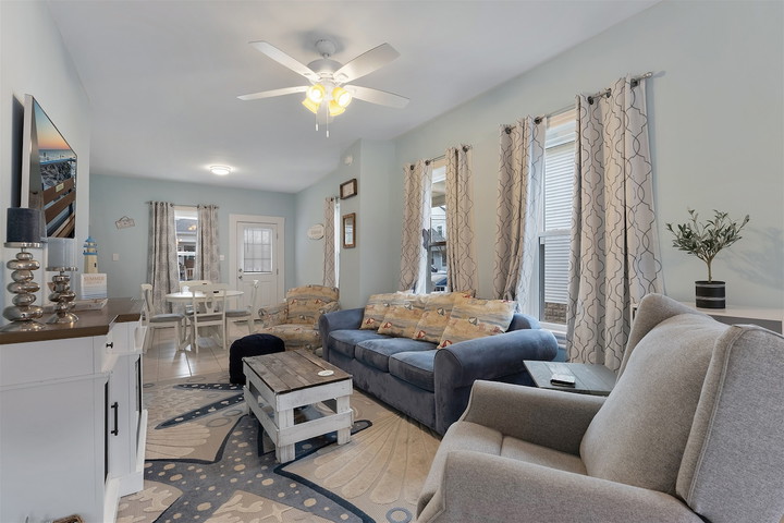 Gorgeous 3 Bedroom W/ Great Sleeping Arrangements! - Wildwood, NJ