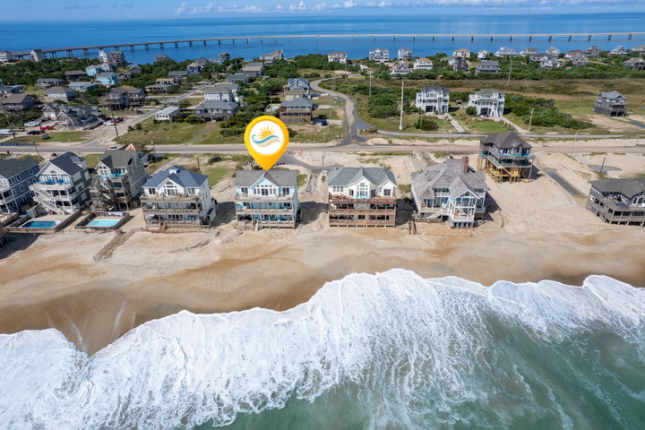 Oceanfront Escape With Game Room And Theater - Stunning Coastal Haven - Rodanthe, NC