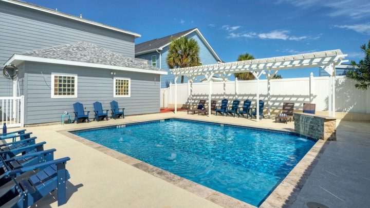Costa Bahia By Avantstay | Coastal Retreat + Shared Pool | Boat & Pet Friendly + Mins To Shore - Port Aransas, TX