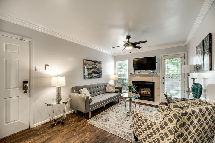I28 - Apt|patio|10mi To Convention Ctr|sleeps 2 - United States