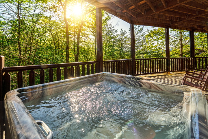 Knotty & Nice - Gatlinburg, TN