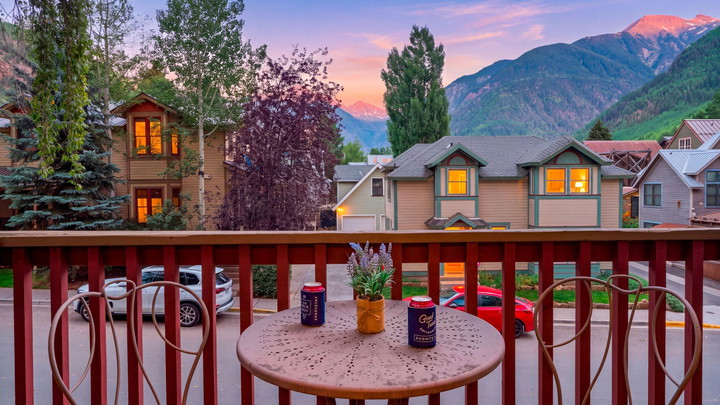 Canyon Light By Avantstay | Private Sauna + Mountain-view Balcony | Steps To Free Gondola & Main St - Telluride, CO