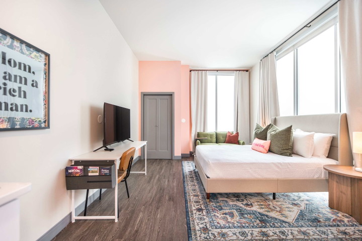 Stylish And Bright Stay Next To Capricorn Studios - Macon, GA