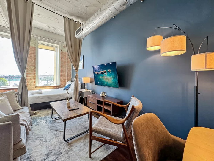 Elegant 3bd | Dt Dallas | Sleeps 12 | Valetparking - Dallas, TX
