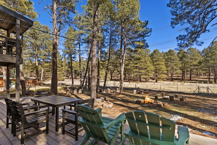 Spacious Cabin With Electric Fireplace - Cozy Mountain Retreat - Flagstaff