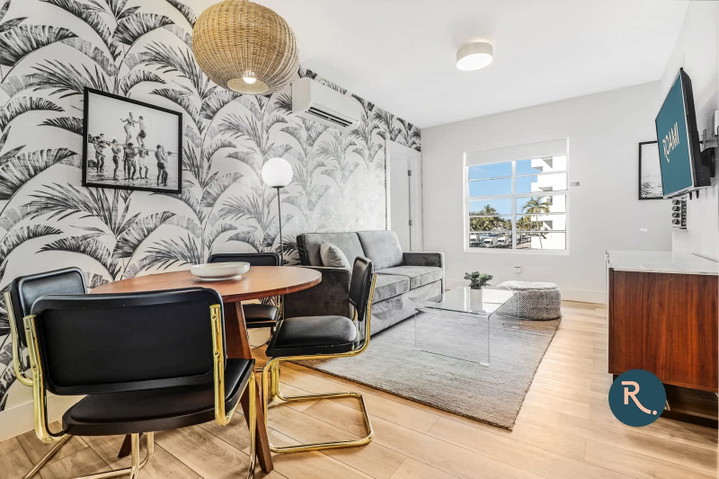 Roami At The Carmela |1 Block To Beach | 2br - Bahamas