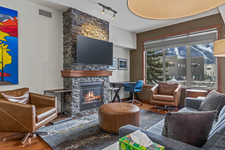 Blissful Mountain Condo - Cedar Sauna, Pool And Hot Tub, Views And Gym - Canmore