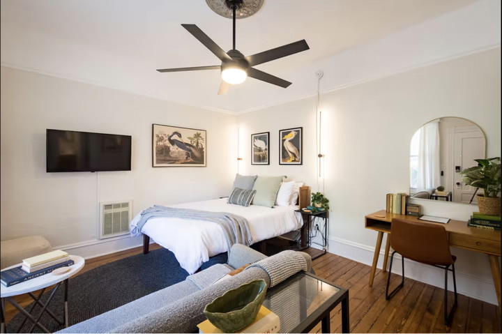Songbird Studio | Dt St Pete | Walk Everywhere! - St. Petersburg, FL