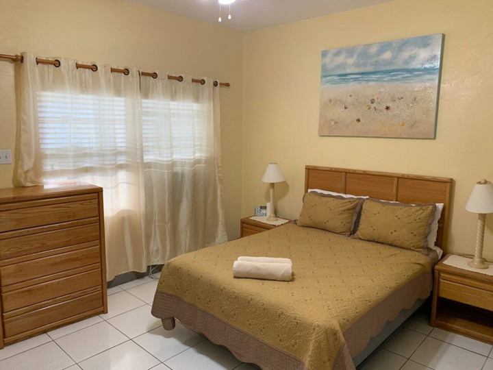 S2a Bp | Steps To Beach | Private Room In Shared Suite - Cayman Islands