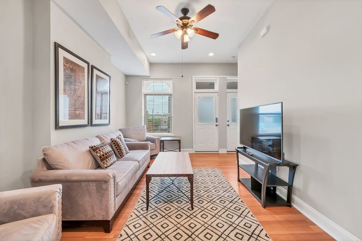 Stl, Tower Grove, 2-story Townhome - B - St. Louis, MO