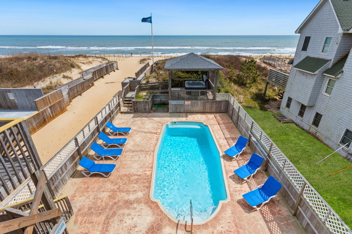 Oceanfront Luxury With Private Pool And Game Room - Stunning Retreat - Nags Head, NC