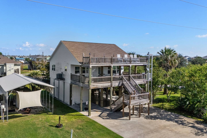Central 2br/2ba, Easy Beach Access, Sleeps 10 - 