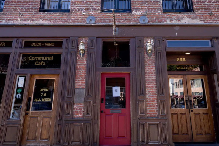 Speakeasy Suites/ Sleeps 18 - Nevada City, CA