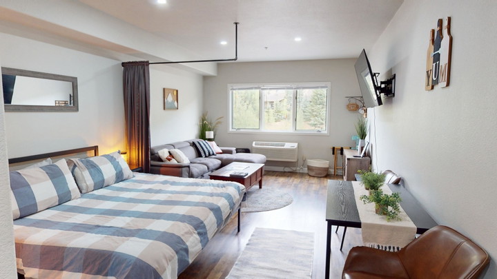 Gateway Lodge Pool & Spa Studio | Walk To Lifts! - Summit County, CO