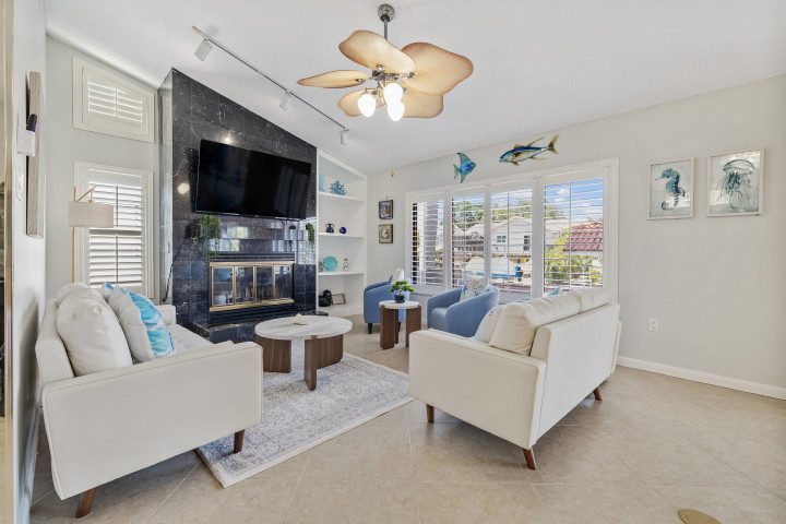 Palm Harbor Family Retreat - Palm Harbor, FL