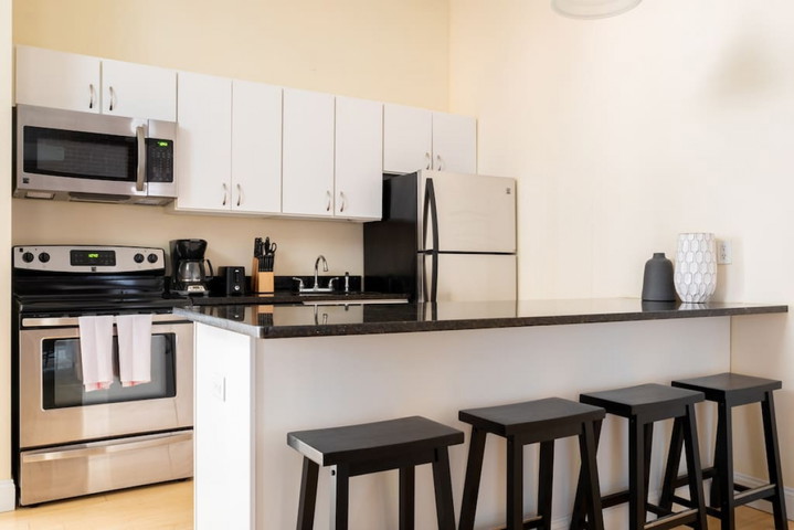 Beautiful 4br 2br | Downtown Xing | High Ceilings - Boston, MA