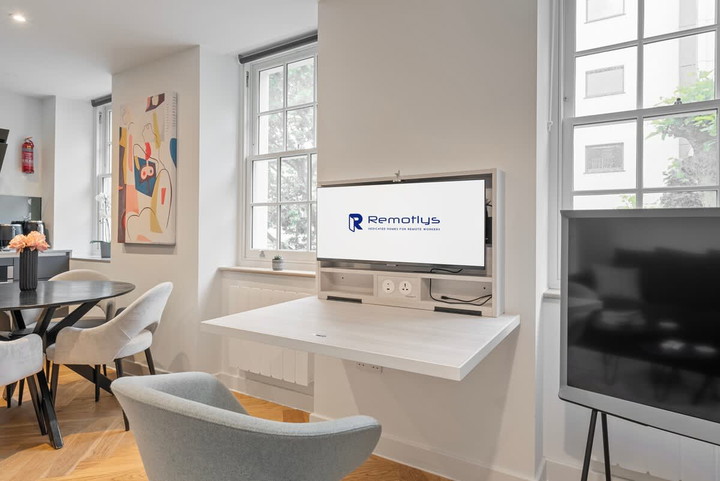 Stylish Fitzrovia Apartment: Sleeps 2, Central London - Bloomsbury
